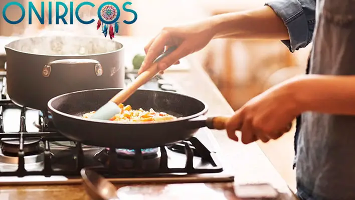 Significado de Soñar con Cocinar - Oniricos.com